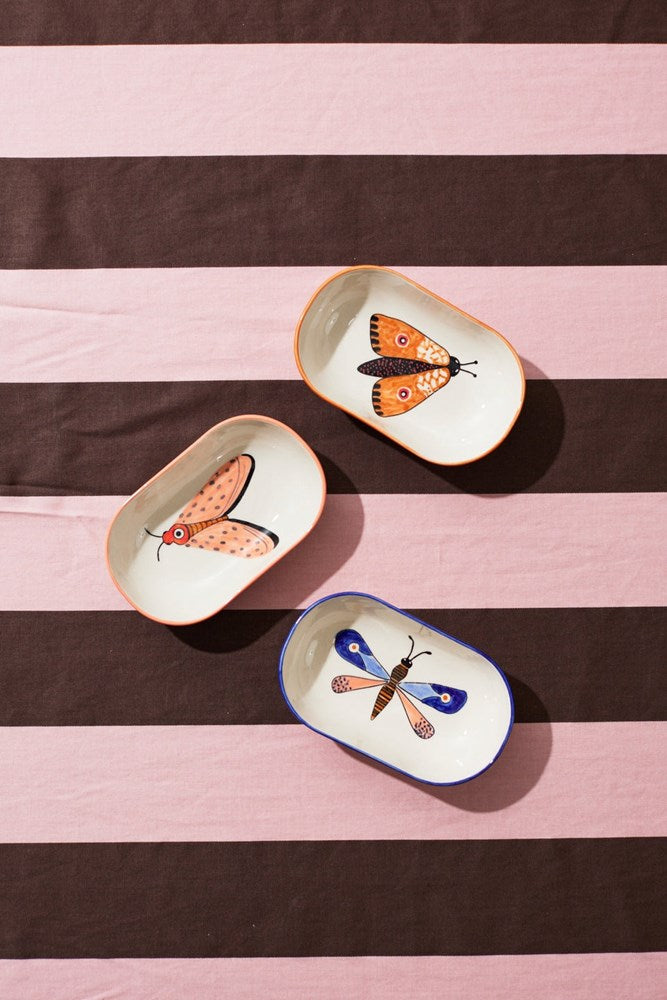 Jones & Co: Moth Party Dish Pink – Monsterthreads